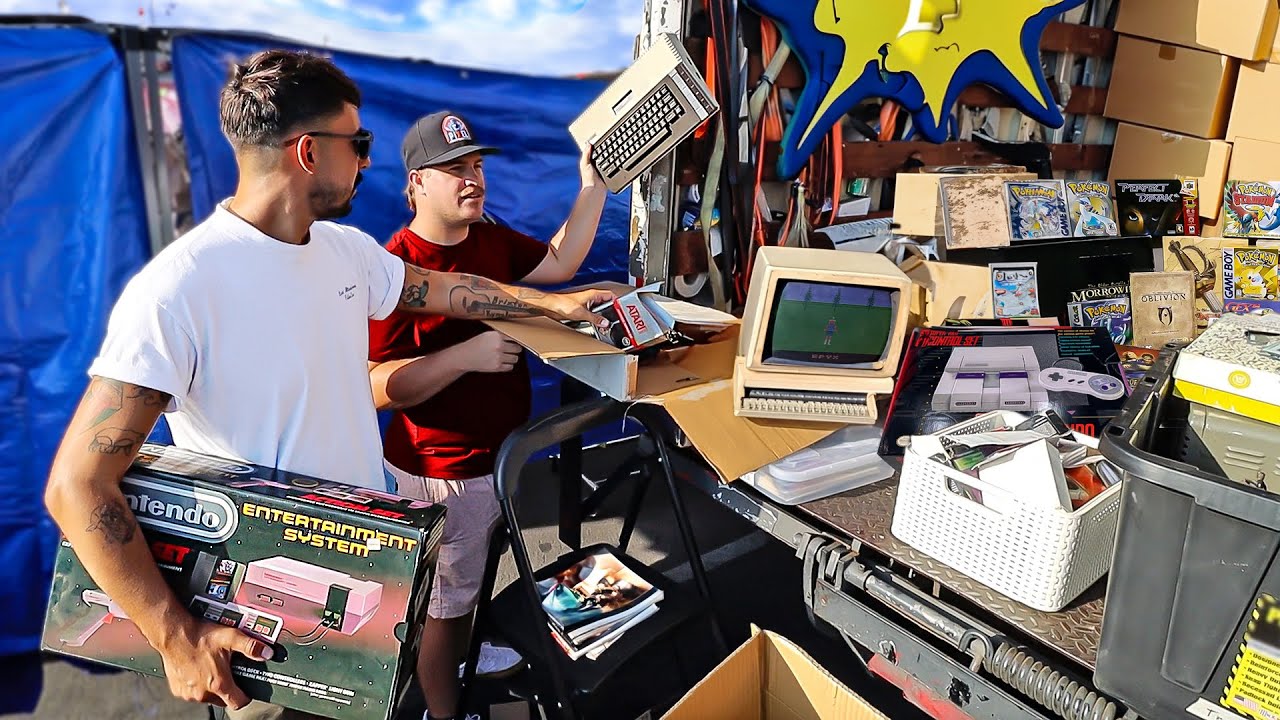Consoles stacked on consoles at the flea market! (SCORE) | Retrounlim